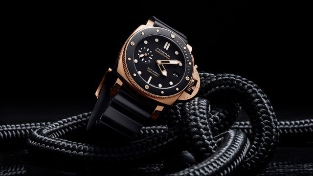 Submersible Goldtech Download | US Panerai Official Website