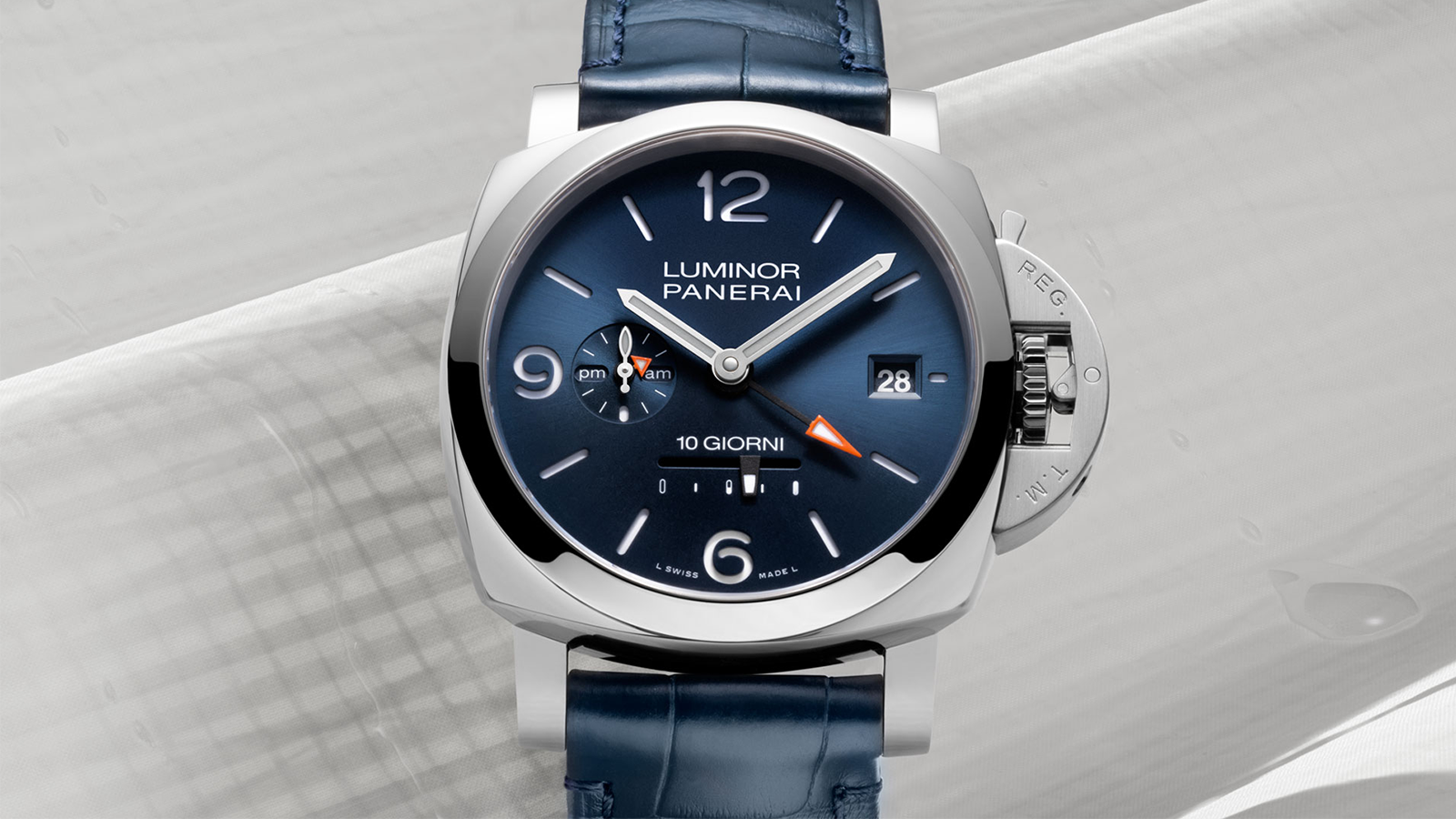 luminor essence of panerai | SG Panerai Official Website