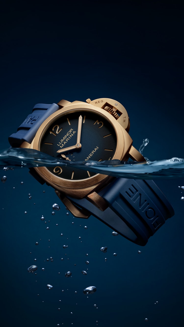 The New Luminor Marina Bronzo PAM01678 | HK Panerai Official Website