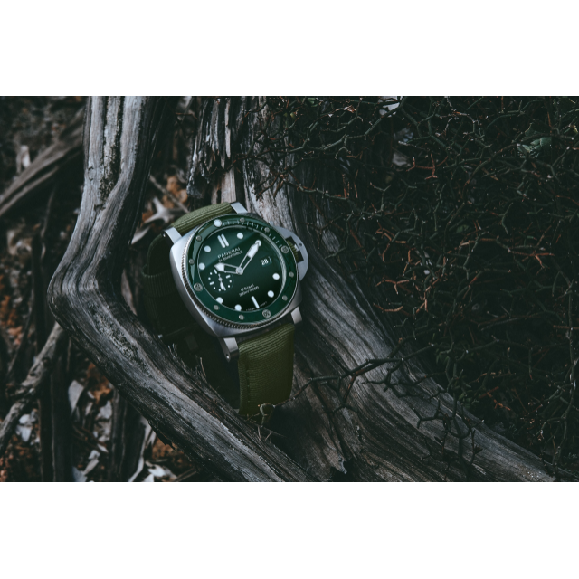 Panerai Submersible QuarantaQuattro Verde Smeraldo PAM 1287 Automatic ...